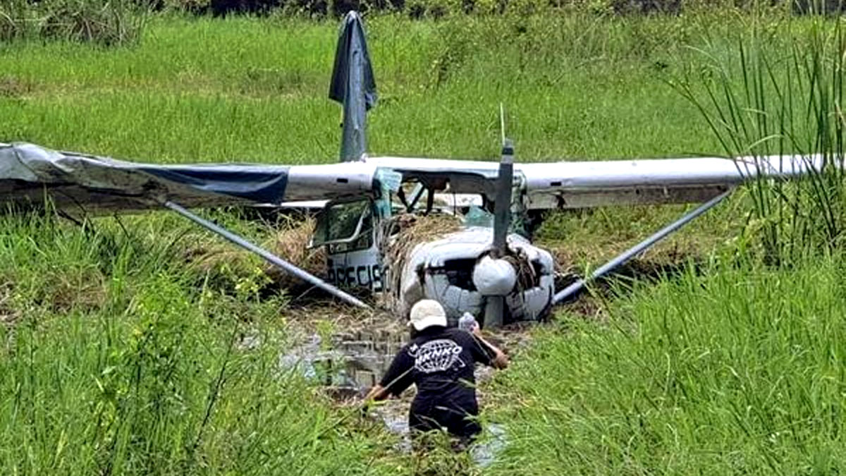 Cessna 125 plane bumagsak sa Bulacan (Imbestigasyon ipinag-utos ng PRO3 ...