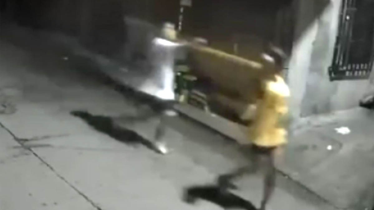 Sa Antipolo Nag-alok ng droga binoga babaeng tulak tigbak | HATAW! D ...